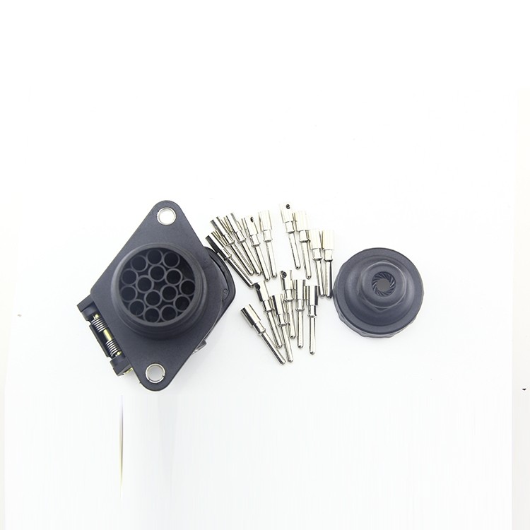 Heavy duty ABS EBS 15pin 24V trailer socket ISO12098